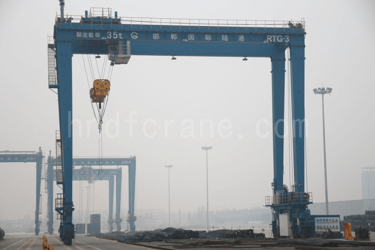 Port Cranes: For Container And Bulk Material Handling | Dafang Crane