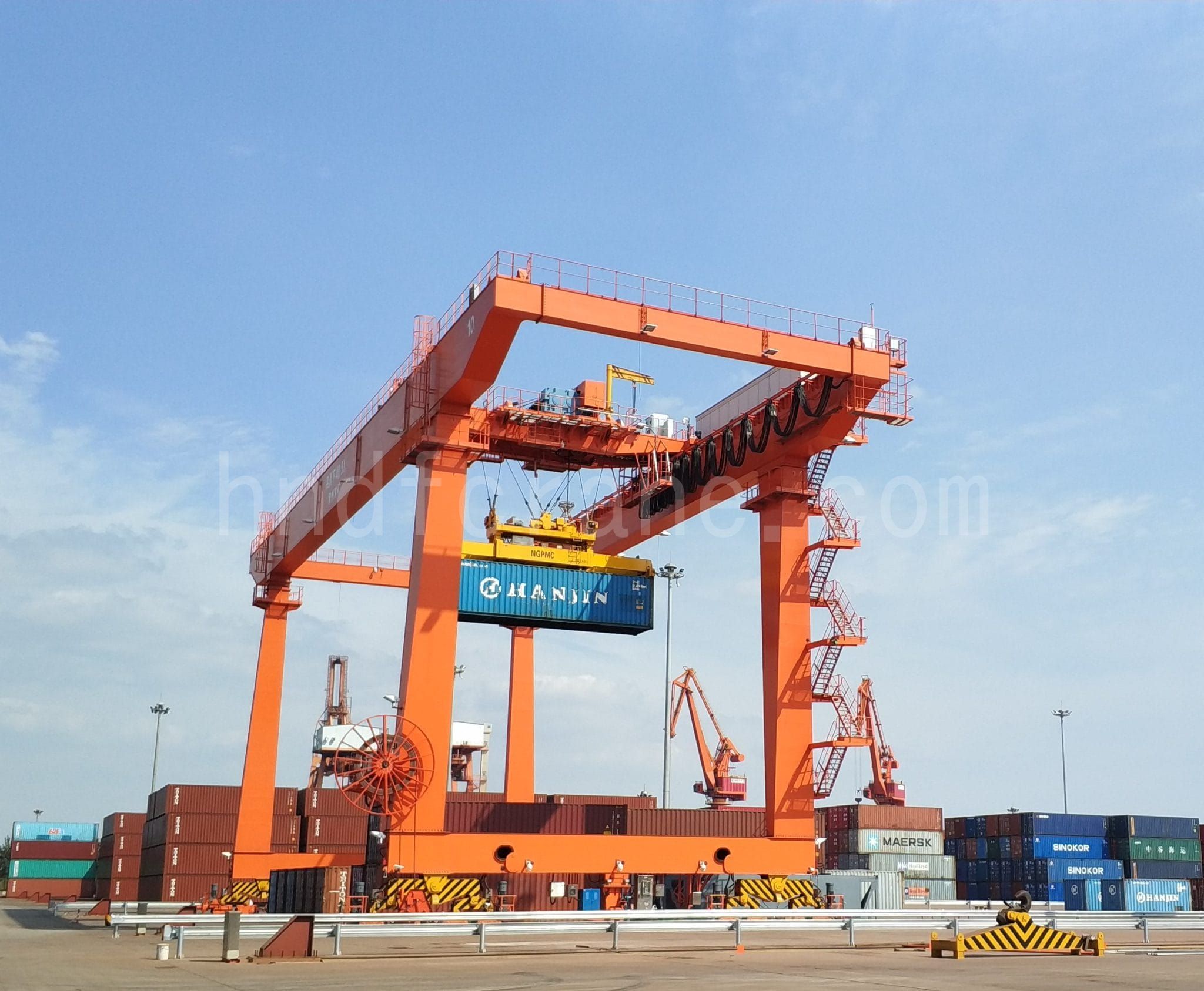 What Is The Difference Between A Harbour Portal Crane And A Gantry ...